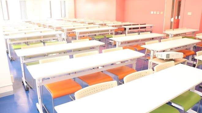 【壺川駅徒歩5分】定員90+α名!プロジェクター含む備品・高速Wi-Fi無料!旭町404会議室の写真9