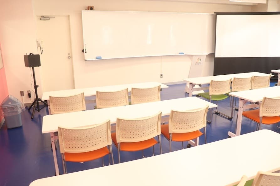 【壺川駅徒歩5分】定員90＋α名！プロジェクター含む備品・高速Wi-Fi無料！旭町404会議室の写真10