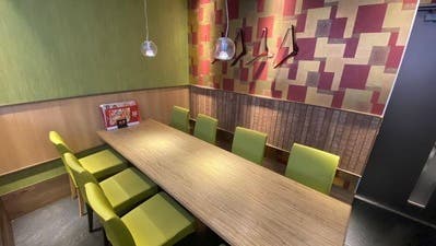 《5~6名用》会議・打ち合わせ用ルーム【サイズM】の写真1