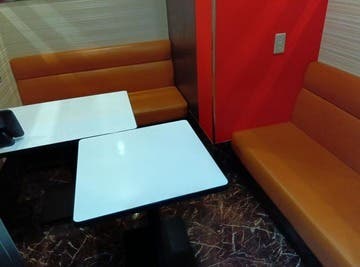 《5~6名用》会議・打ち合わせ用ルーム【サイズM】の写真1