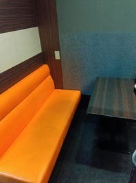 《5~6名用》会議・打ち合わせ用ルーム【サイズM】の写真2