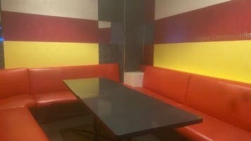 《2~4名用》会議・打ち合わせ用ルーム【サイズS】の写真1