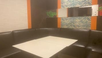 《2~4名用》会議・打ち合わせ用ルーム【サイズS】の写真5