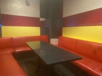 《5~8名用》会議・打ち合わせ用ルーム【サイズM】の写真1