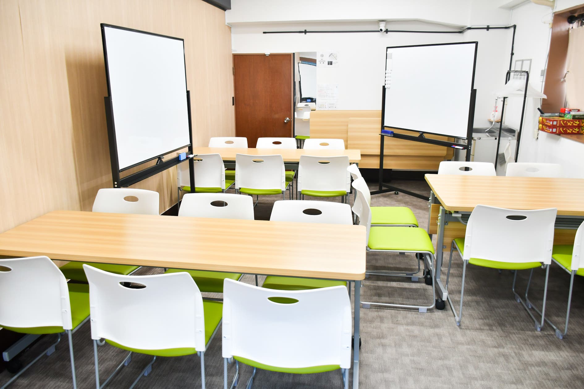 冬割❄【築地市場駅3分・築地駅4分】場外市場エリア会議室・オフ会/24時間/最大20名/設備無料/高速wifiの写真4