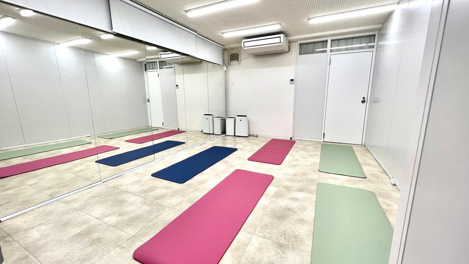 ヨガマット青色の画像1