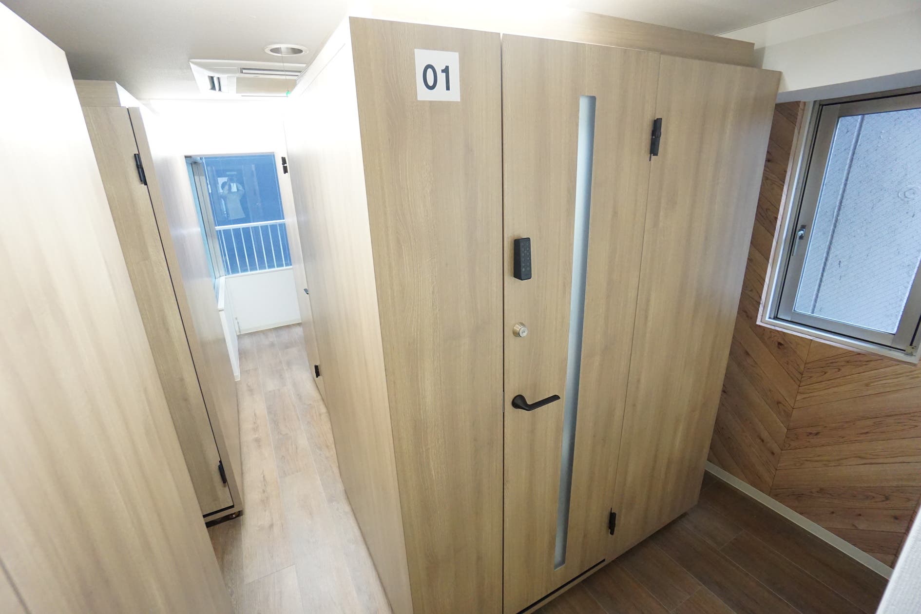 ＜PRIME BOOTH丸の内駅前No.2（ラージ）＞丸の内駅2番出口1分🚃完全個室🚪光回線Wi-Fi📶モニター🖥電源🔌の写真5