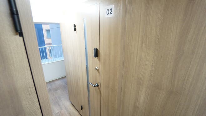 <PRIME BOOTH丸の内駅前No.2(ラージ)>丸の内駅2番出口1分🚃完全個室🚪光回線Wi-Fi📶モニター🖥電源🔌の写真6