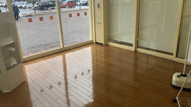 【フレスポ・ニッテン】C棟 風除室内の写真2