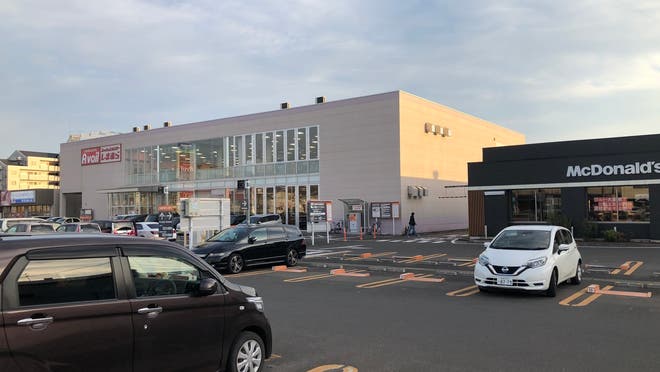 【フレスポ六丁の目】テナント棟前の写真1