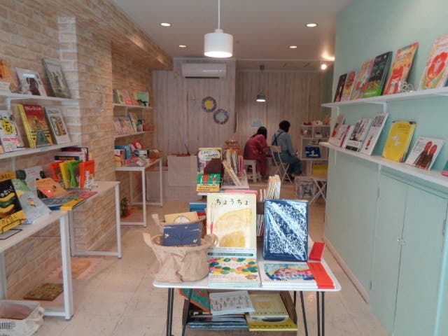 絵本専門店奥のスペースの写真6