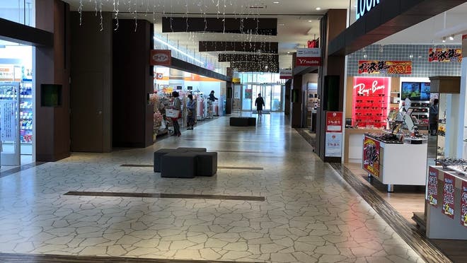 【フレスポ恵み野】共用部通路の写真2