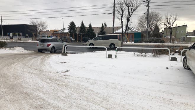 【フレスポ石狩南】駐車場の写真2