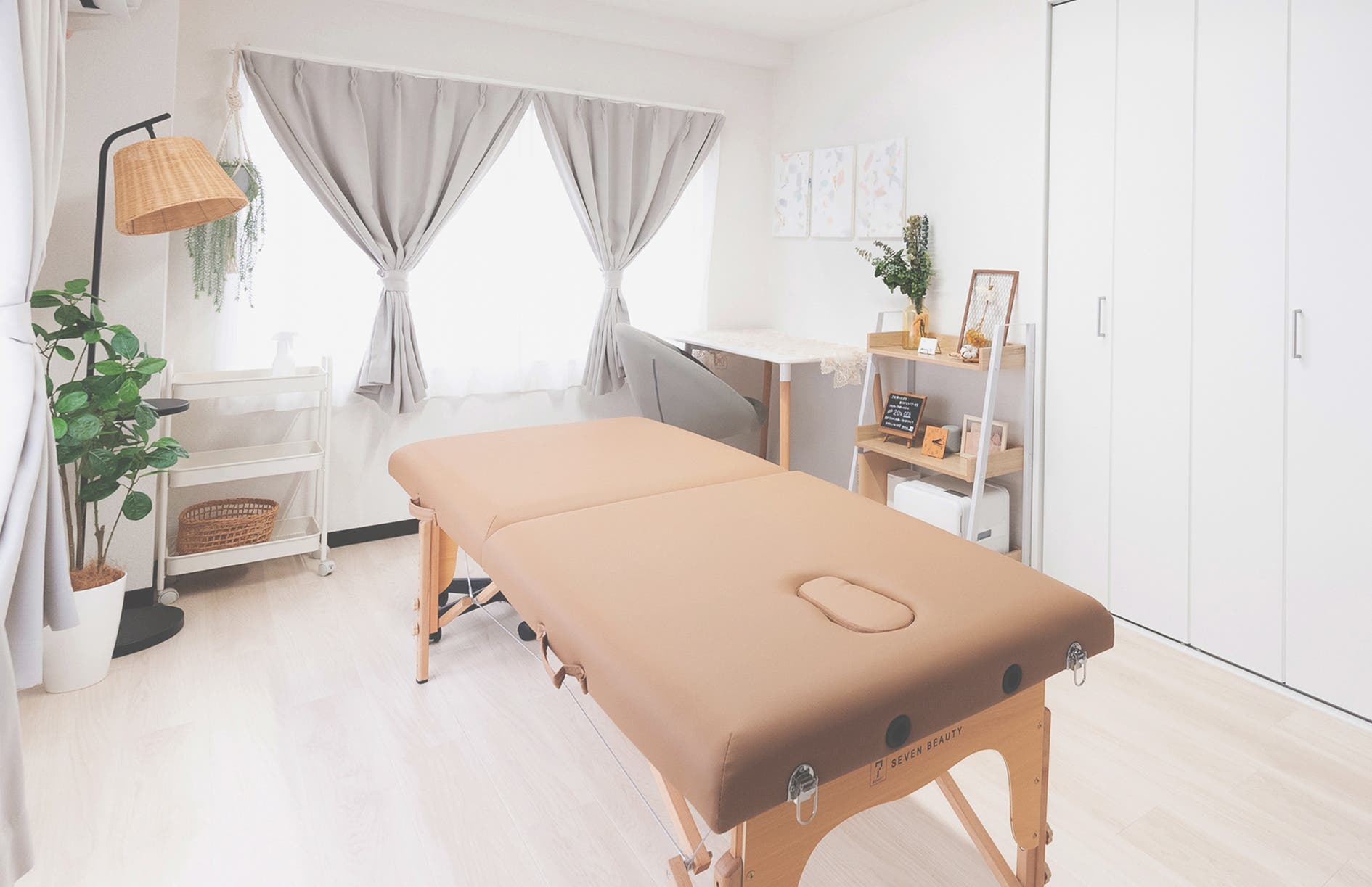 [NEW OPEN]　三軒茶屋駅徒歩2分！エステ、ネイル、マッサージ、整体、ヨガ、など用途様々なリラックス空間の写真2