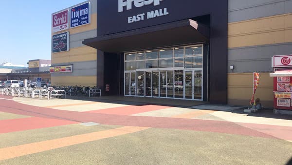【フレスポ稲毛】イーストモール正面入り口①の写真3