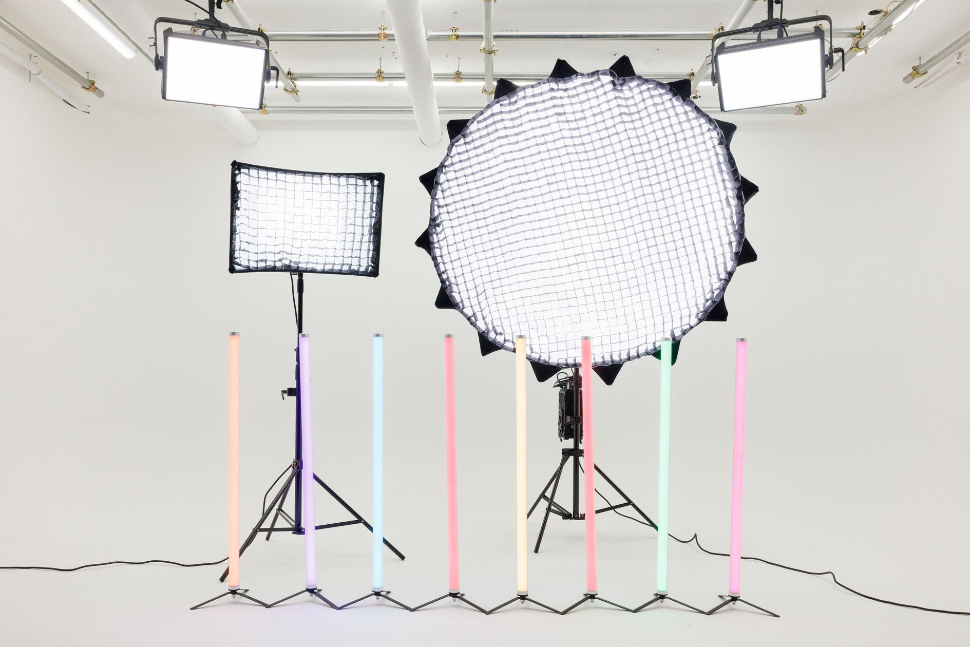 【新宿・渋谷エリアから車で約10分 / 渋谷区初台】ハレノヒスタジオは3面R白ホリゾントスタジオ。メイクルーム完備。の写真5