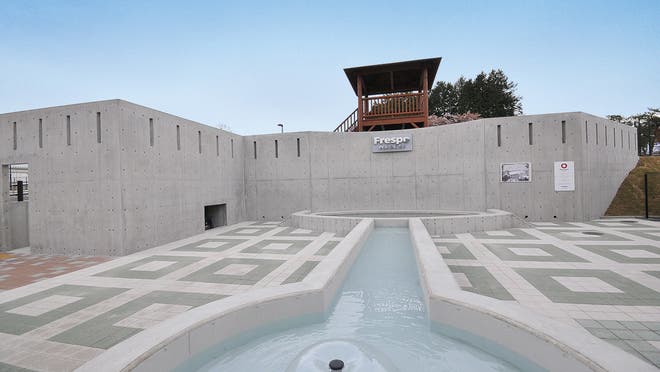 【フレスポ大町】広場の写真2