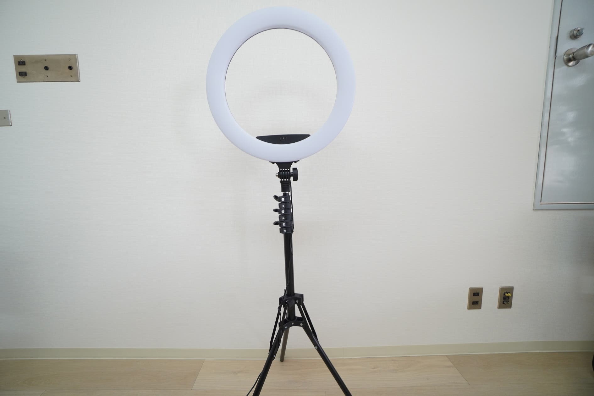 ＜クイック貸し会議室 横浜駅東口＞横浜駅徒歩4分🚃プロジェクター🎥会議/セミナー/撮影/ボドゲの写真13