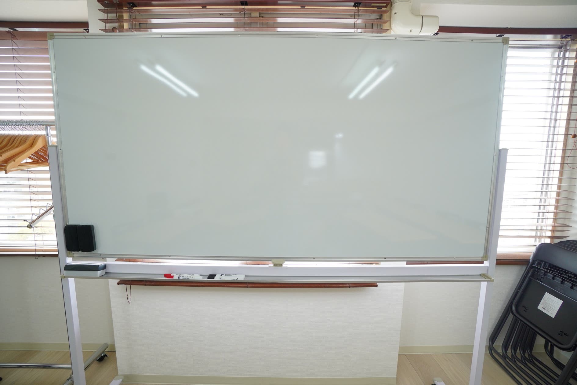 ＜クイック貸し会議室 横浜駅東口＞横浜駅徒歩4分🚃プロジェクター🎥会議/セミナー/撮影/ボドゲの写真14