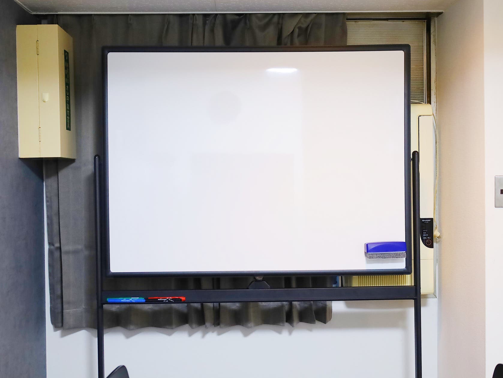 新宿三丁目駅前会議室 awの写真7