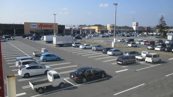 【ヨークタウン坂東】TSUTAYA前駐車場①の写真1