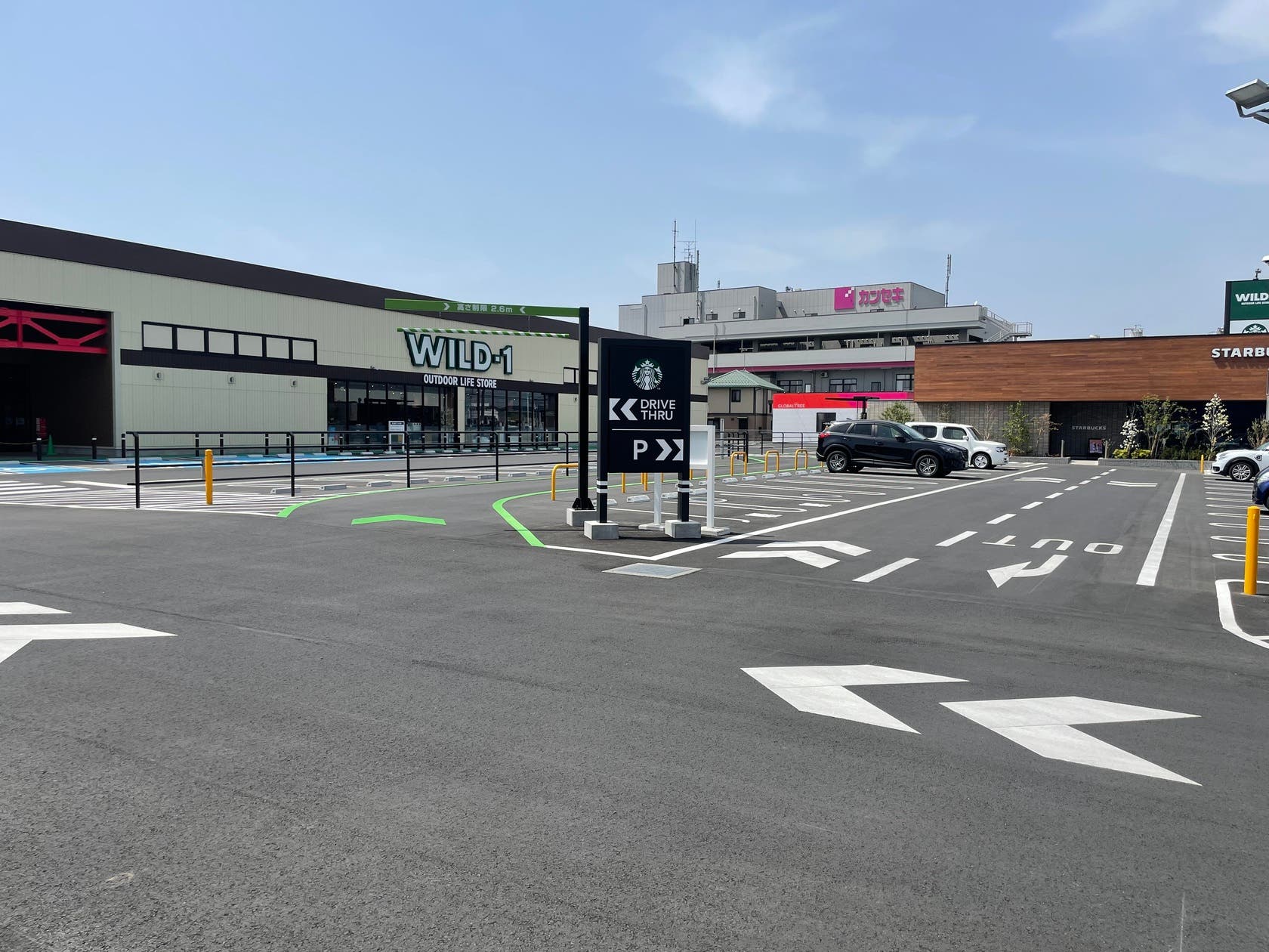 【宇都宮西川田本町複合商業施設】A棟前の写真1