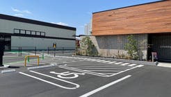 【宇都宮西川田本町複合商業施設】B棟前の写真2