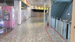 【浜松プラザフレスポ】2Fエスカレーター脇(F)の写真2