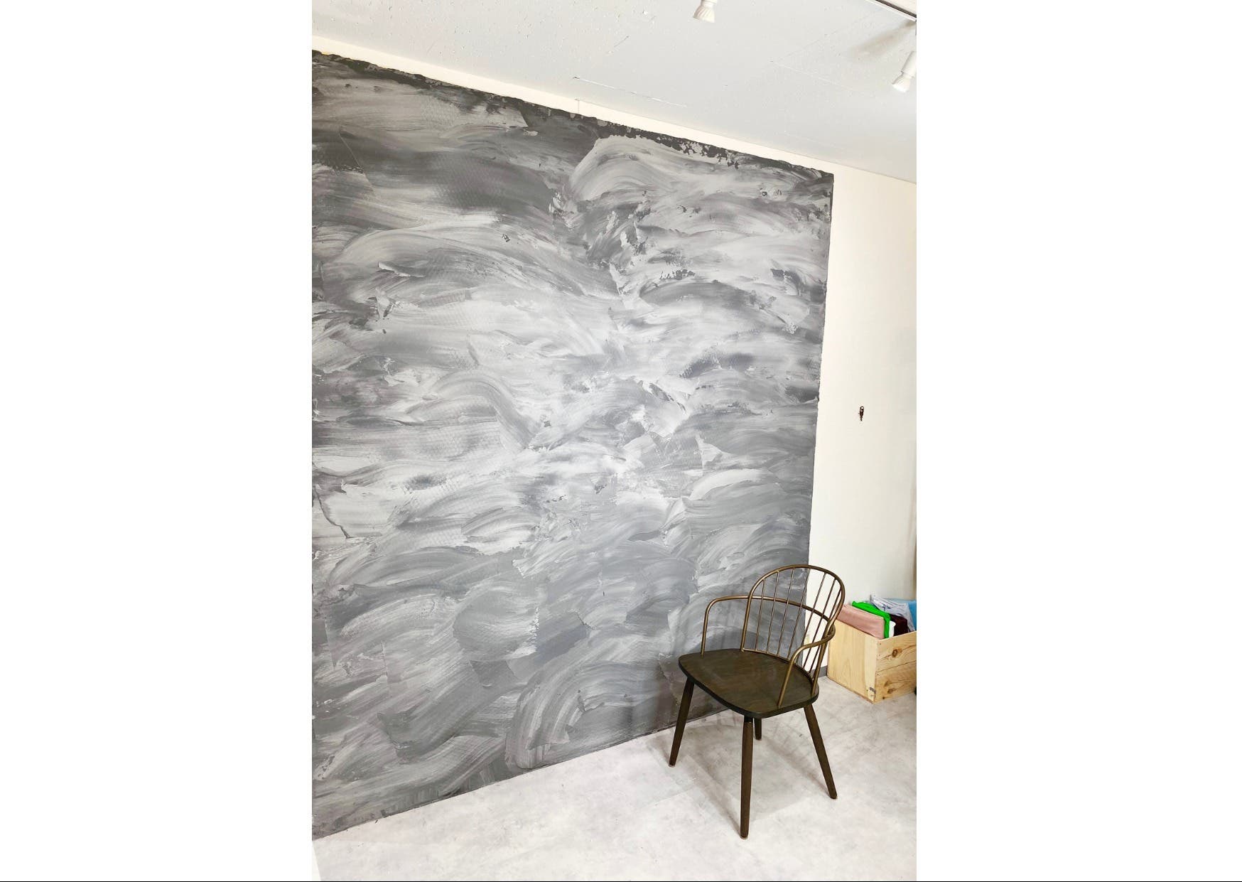 秋葉原最大規模の姫エリア（白/黒）✨豊富な自然光🌞本物の大型漆喰壁🥀花壁/広々40㎡/大型背景紙7種/グリーンバックの写真13