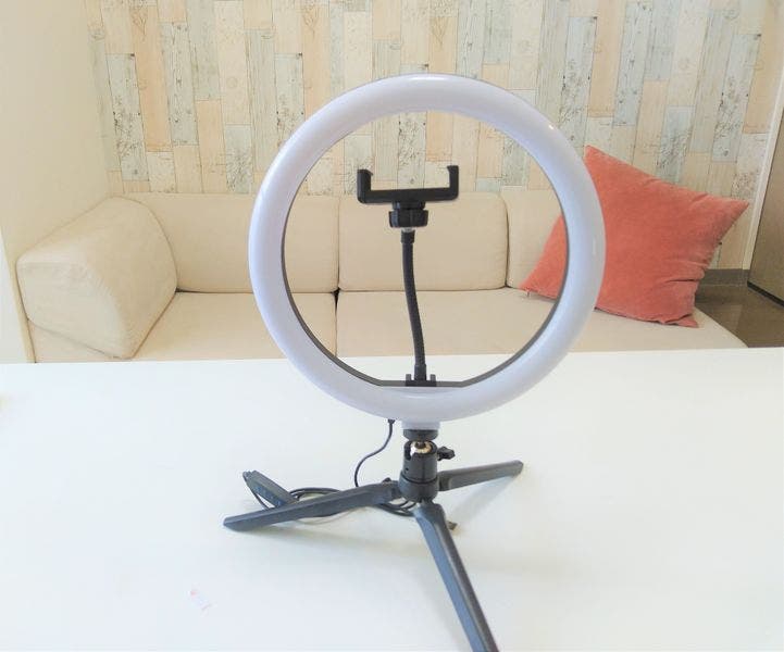 〈モア梅田〉梅田徒歩！新型プロジェクター設置✨ゴミ捨て無料📱コンビニ近く❣リングライト設置の写真7