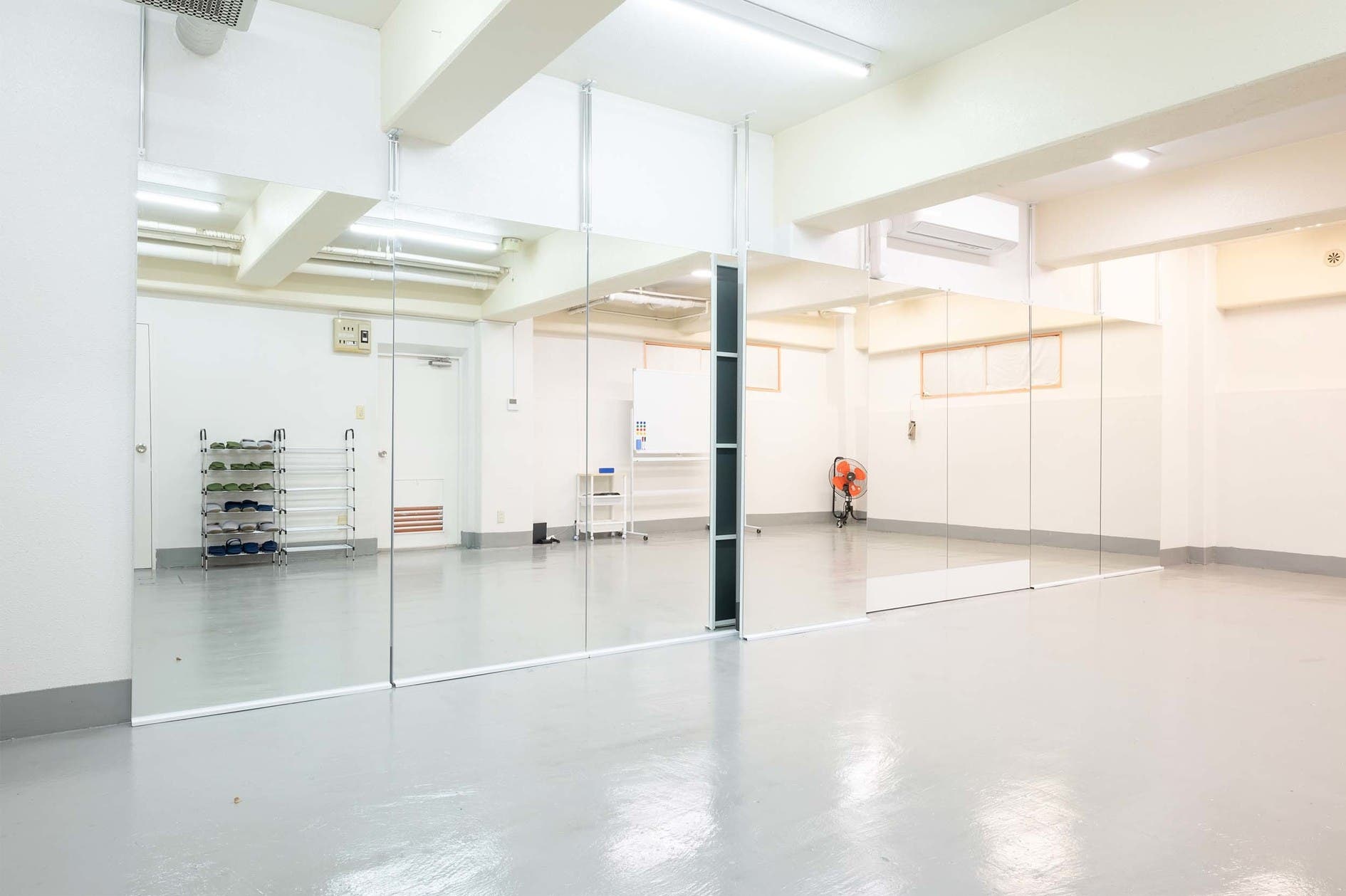 【新大塚駅2分、大塚駅9分】 【広々50㎡】ダンス/演劇/歌/楽器、特大鏡、光回線、レンタルスタジオSunny 大塚・新大塚店の写真6