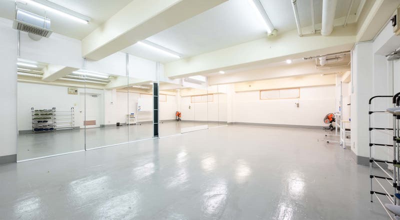 【新大塚駅2分、大塚駅9分】 【広々50㎡】ダンス/演劇/歌/楽器、特大鏡、光回線、レンタルスタジオSunny 大塚・新大塚店