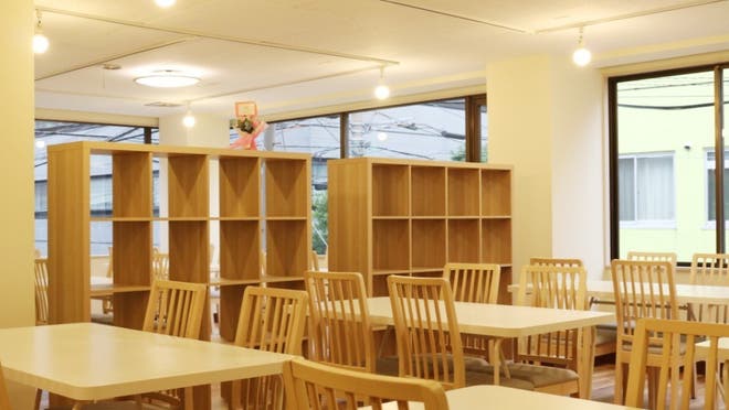 地下鉄「湯島」駅・JR「御徒町」駅から徒歩圏内になるボードゲームカフェ2階のレンタルスペースの写真1