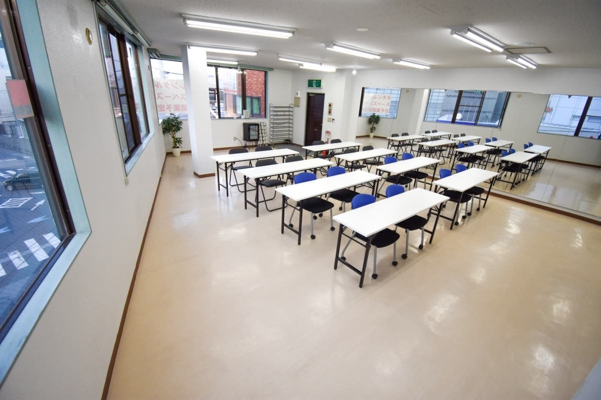 岩槻駅東口徒歩2分 【会議、研修、セミナー、お教室、ワークショップ、撮影、面接、ボードゲーム、ヨガ、ダンス等々】Wi-Fi有の写真5