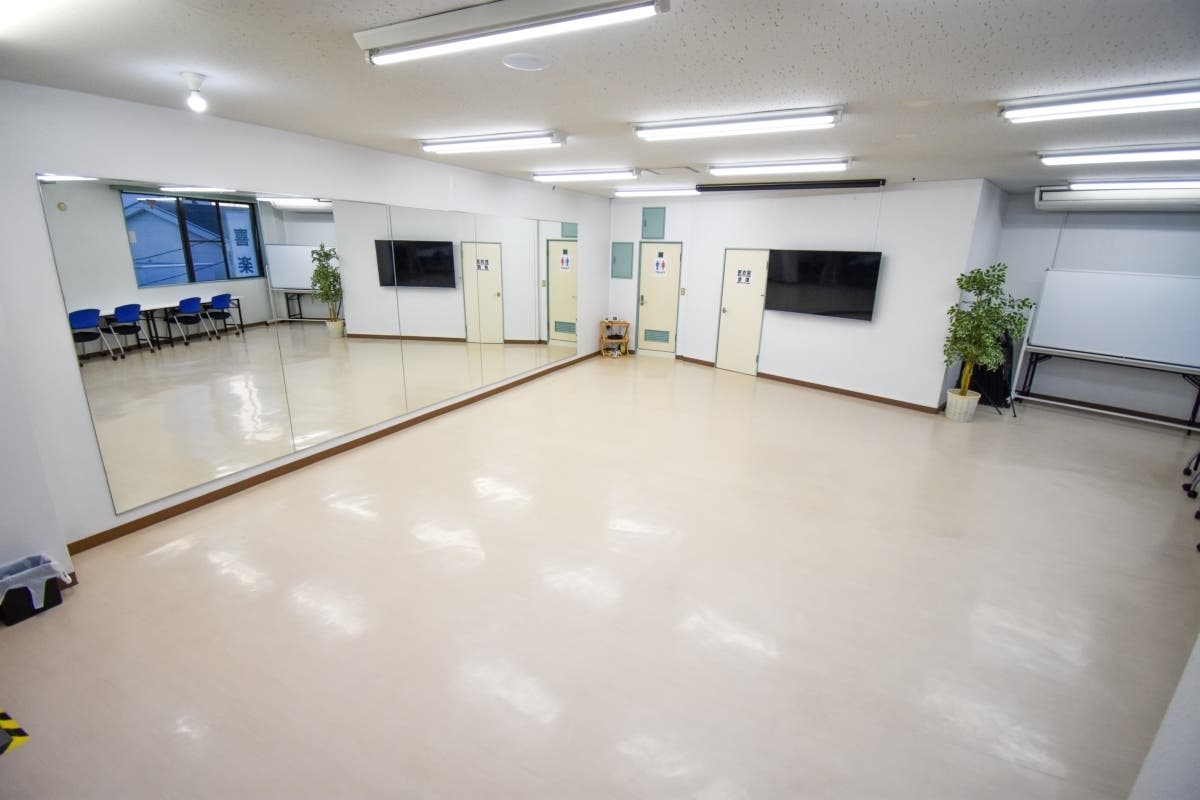 岩槻駅東口徒歩2分 【会議、研修、セミナー、お教室、ワークショップ、撮影、面接、ボードゲーム、ヨガ、ダンス等々】Wi-Fi有の写真6