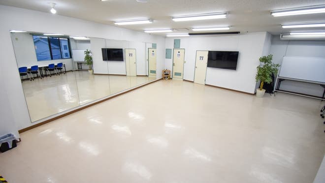 岩槻駅東口徒歩2分 【会議、研修、セミナー、お教室、ワークショップ、撮影、面接、ボードゲーム、ヨガ、ダンス等々】Wi-Fi有の写真6