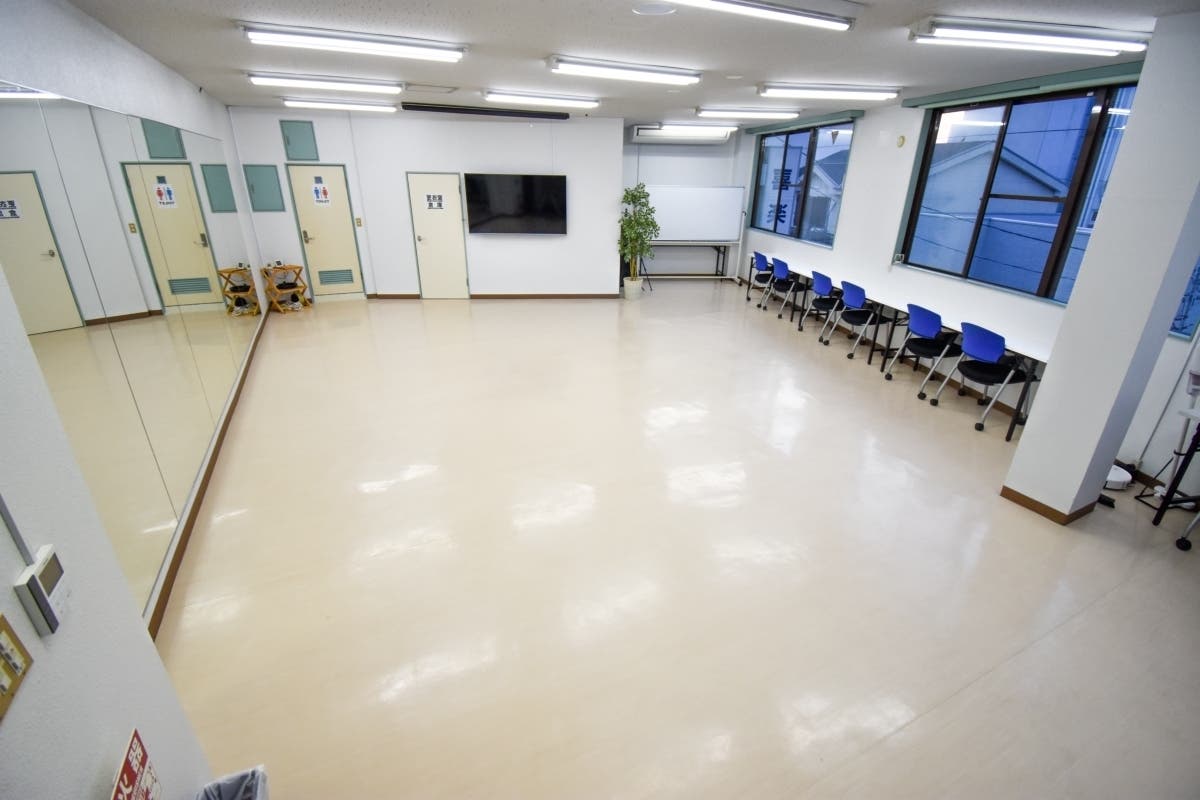 岩槻駅東口徒歩2分 【会議、研修、セミナー、お教室、ワークショップ、撮影、面接、ボードゲーム、ヨガ、ダンス等々】Wi-Fi有の写真7