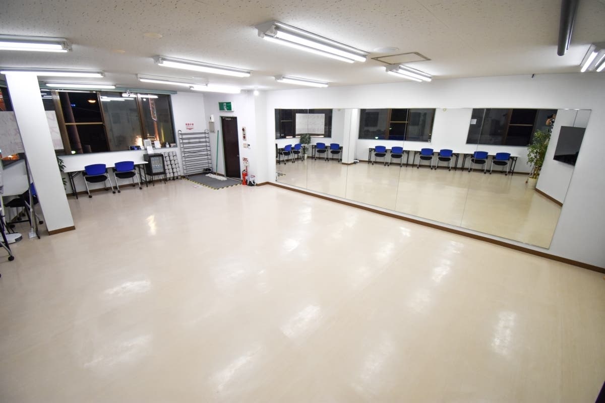 岩槻駅東口徒歩2分 【会議、研修、セミナー、お教室、ワークショップ、撮影、面接、ボードゲーム、ヨガ、ダンス等々】Wi-Fi有の写真12