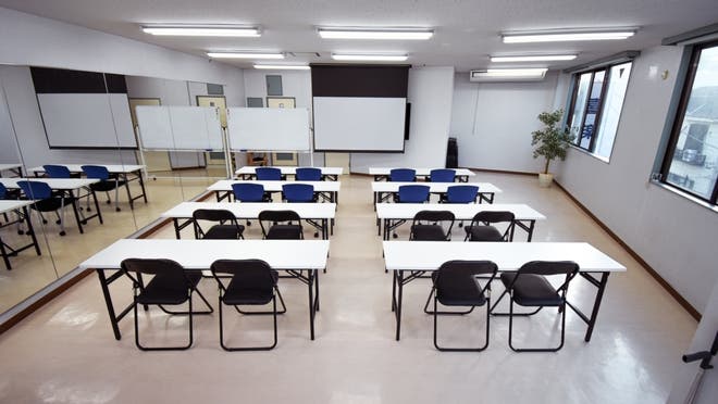 岩槻駅東口徒歩2分 【会議、研修、セミナー、お教室、ワークショップ、撮影、面接、ボードゲーム、ヨガ、ダンス等々】Wi-Fi有の写真1