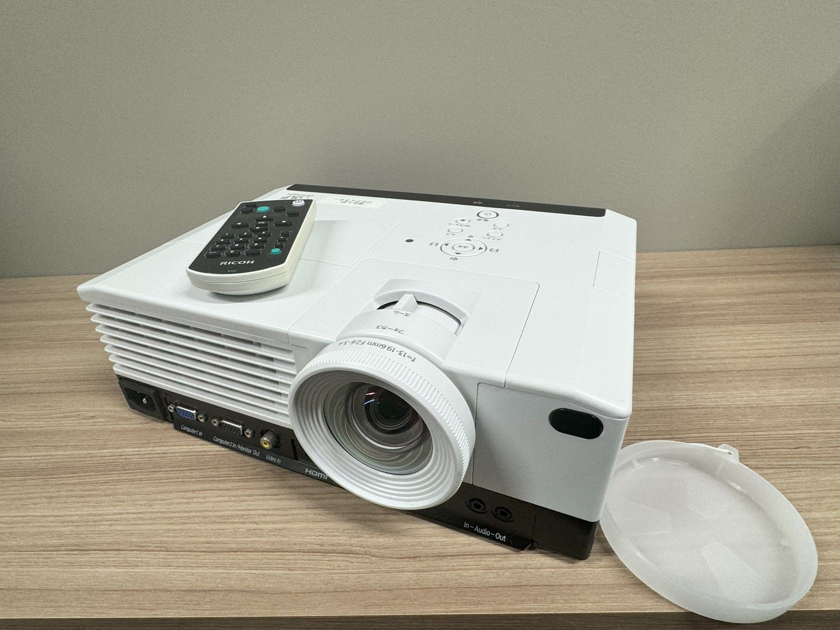 📽️プロジェクターの画像1