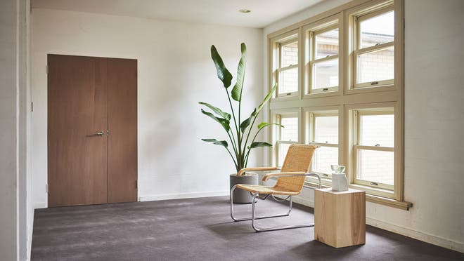 代々木上原、幡ヶ谷から徒歩8分。駐車スペース2台無料。の写真3