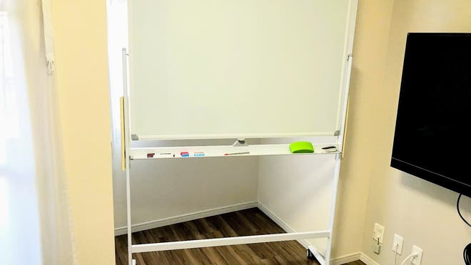 【無料!光+WiFi&55インチ4Kモニタ】北千住駅仲町出口徒歩2分!貸会議室で飲み会OK!ネイルライトと施術ベッドで開業支援!の写真20