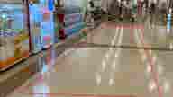 【フレスポ東大阪】2Fユニクロ前(屋内)の写真2