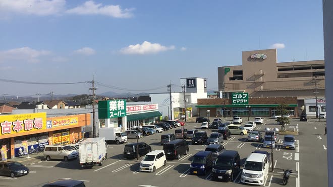 【センチュリーガーデンフレスポ】駐車場内の写真2