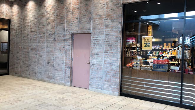 【BRANCH神戸学園都市】1F 正面出入口 展示スペースの写真2