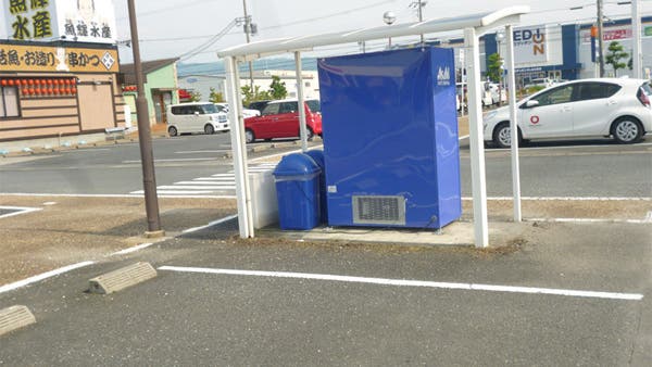 【フレスポ橿原】中央自販機横の写真2