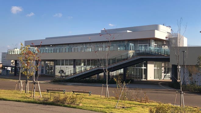 【みはらしプラザ(北長瀬未来ふれあい総合公園)】イベントスペース(17:00~21:00)の写真1