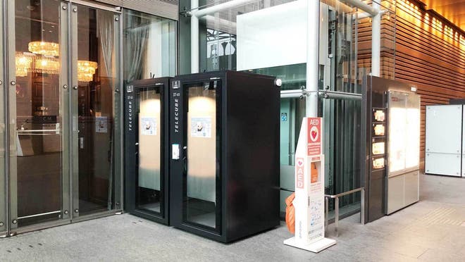 【テレキューブ】東京ビルディング TOKIAの個室型ワークブース(37-03)です。視線と音を遮る、プライベートな集中環境。の写真1