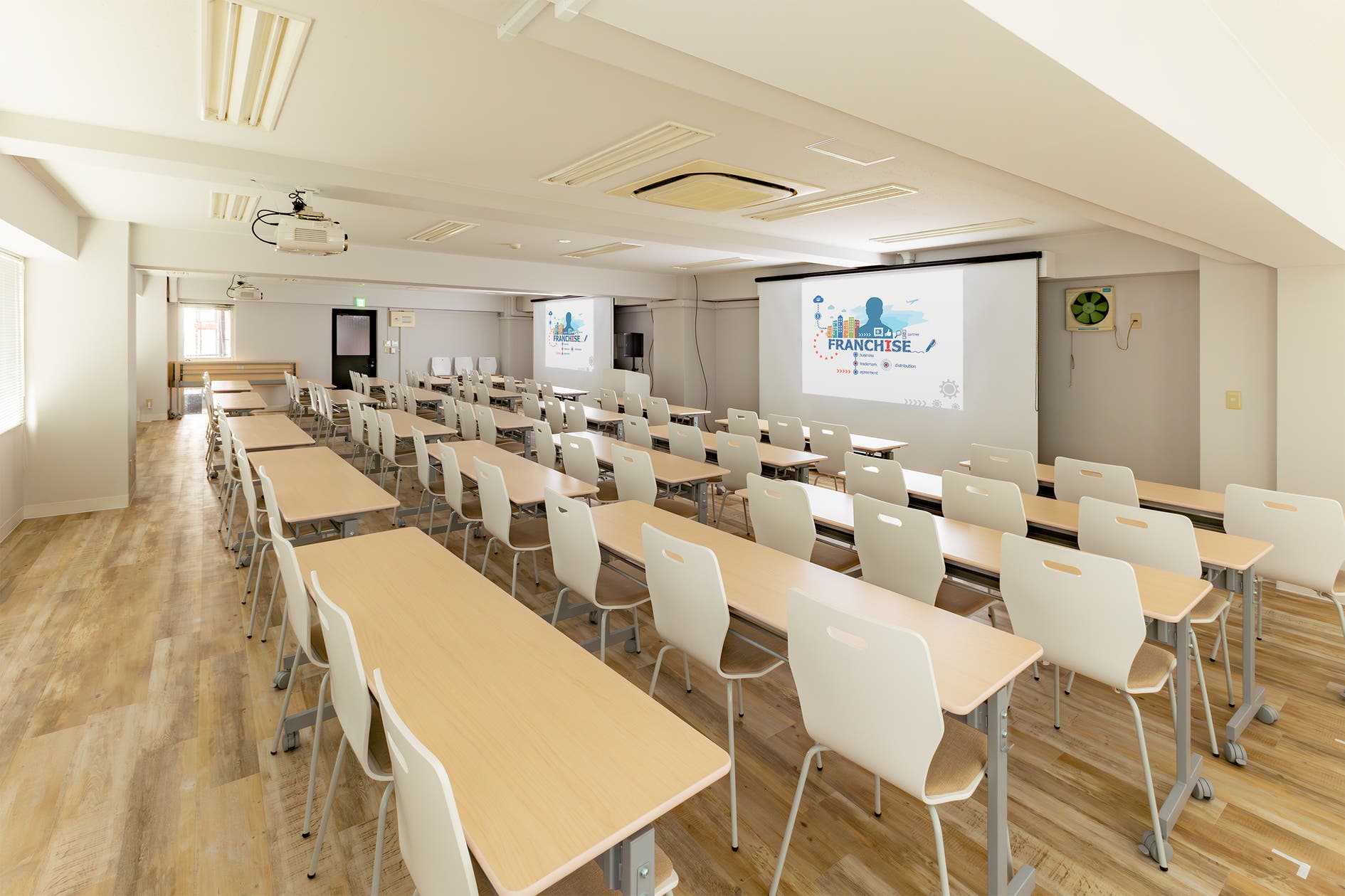 【新宿御苑前1分】100人着席可能な会議室｜Wi-Fi、プロジェクター、スクリーン完備｜セミナーやイベントに最適の写真28