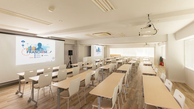 【新宿御苑前1分】100人着席可能な会議室|Wi-Fi、プロジェクター、スクリーン完備|セミナーやイベントに最適の写真6